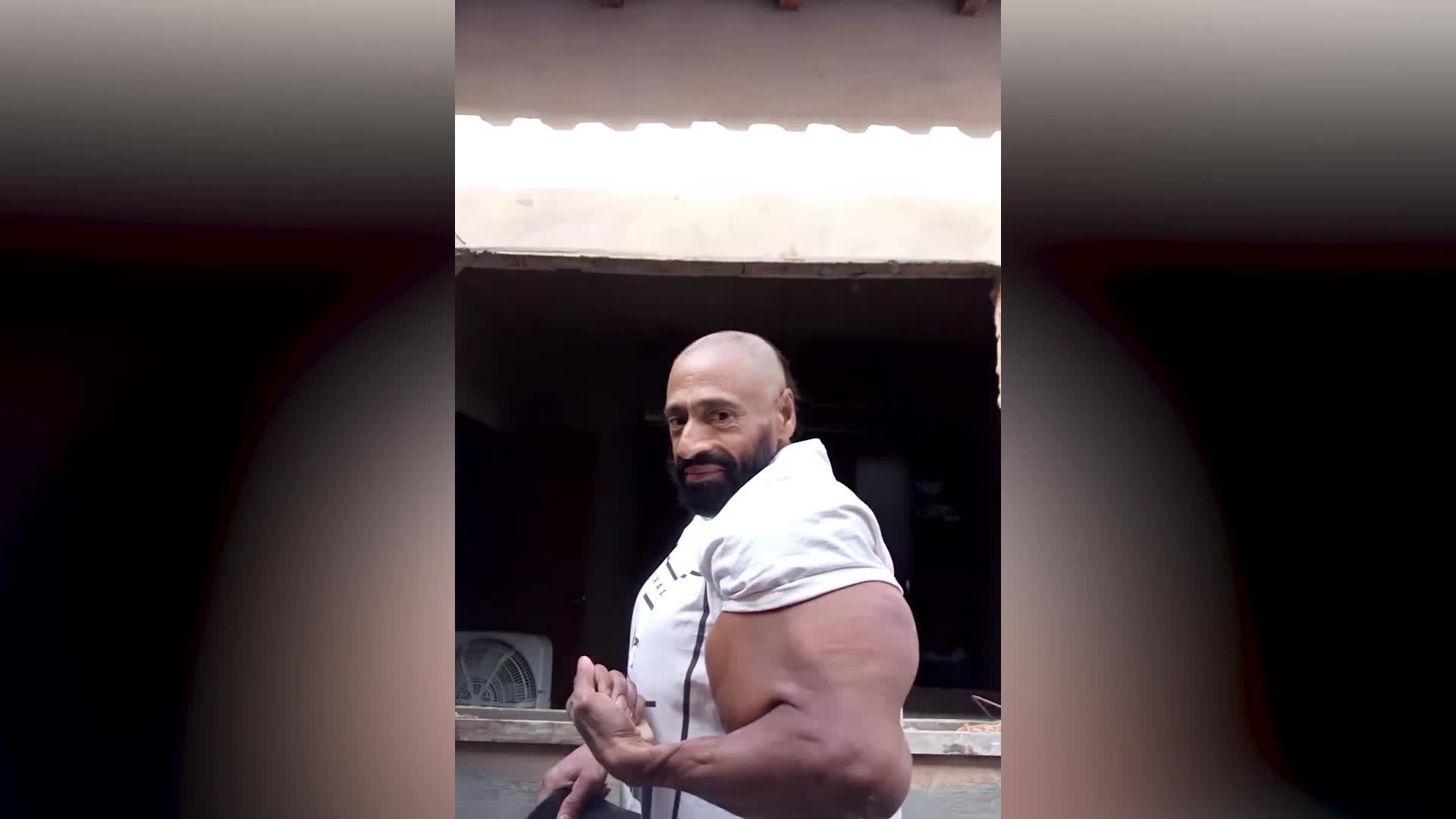 'Brazilian Hulk' who injected OIL to make muscles larger dies aged 55 ...