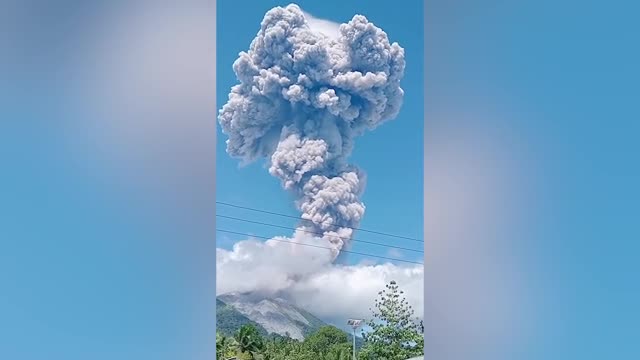 Mount Ibu volcano spews 2km high tower of ash in Indonesia - ViralPress