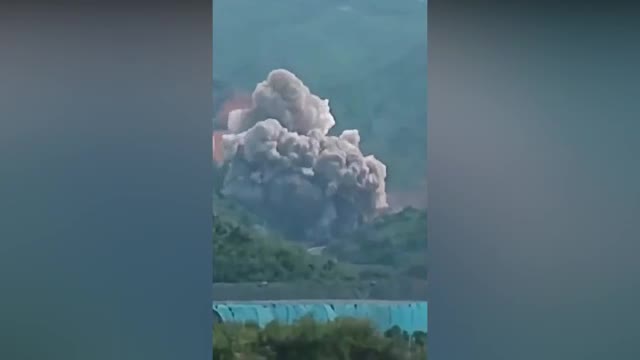 Moment Chinese test rocket launches before crashing back toground ...