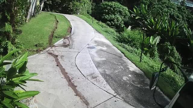 Hapless tanker driver tackles slope only to roll back into ditch ...